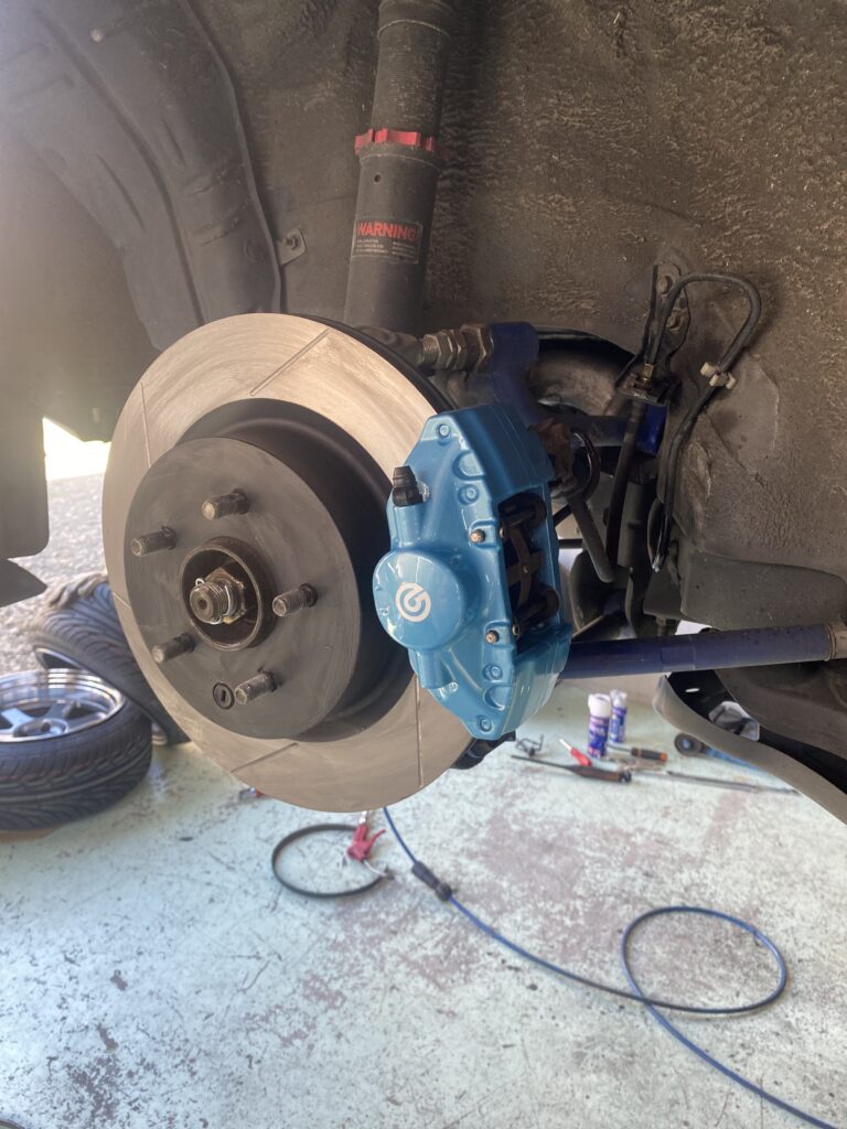 フェアレディZ ホイール・ブレーキ取付・塗装 RAYS TE37 MARKⅡ brembo 350Z | Y-SGARAGE 弘前市 車カスタム 板金塗装